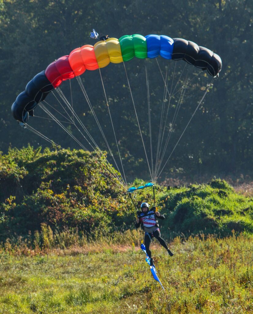 Tandem and Solo skydiving - Skydive Cleveland Home